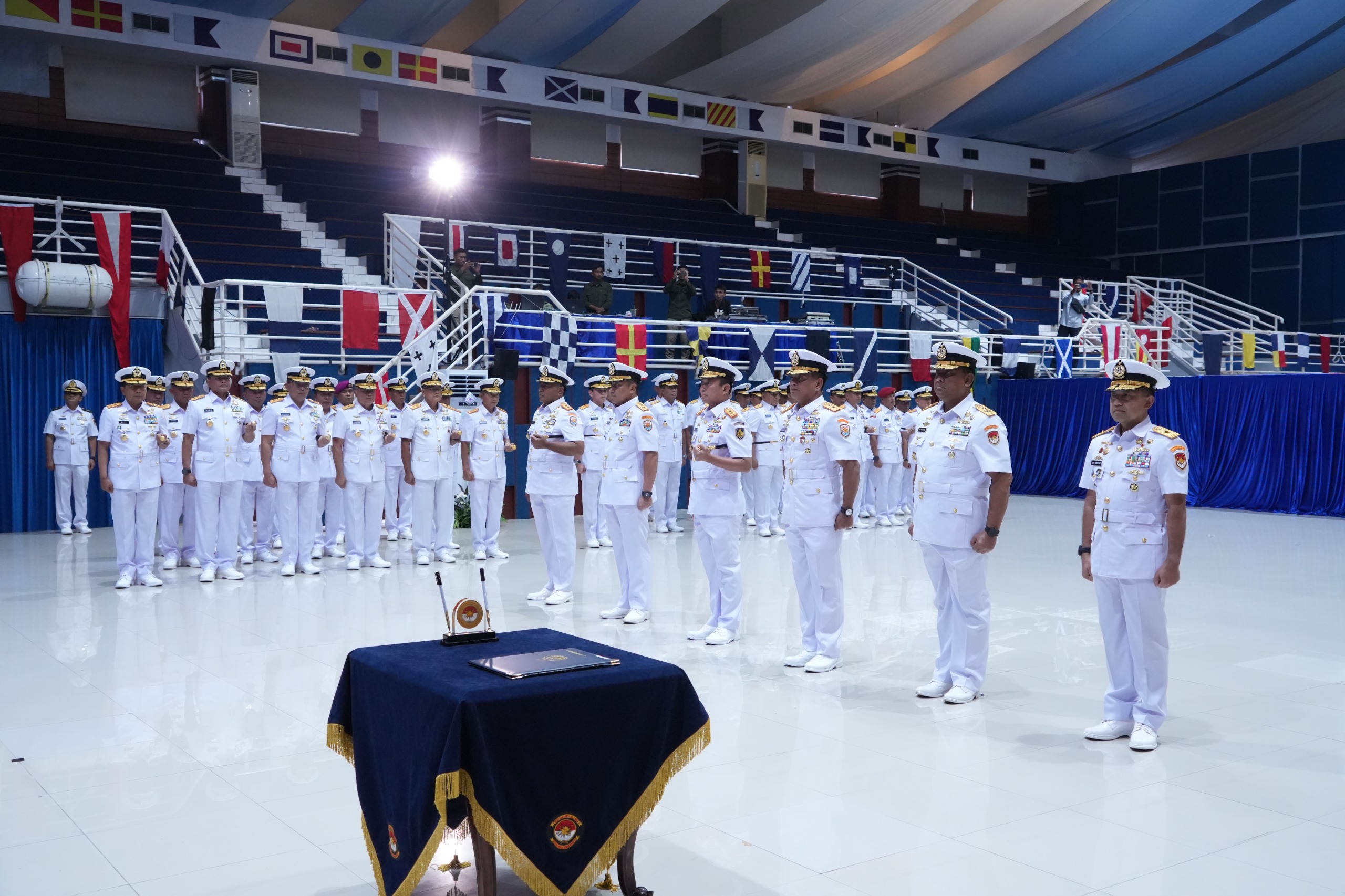 Dankodaeral IV Hadiri Sertijab Kas Koarmada RI, Pangkoarmada I dan III ...